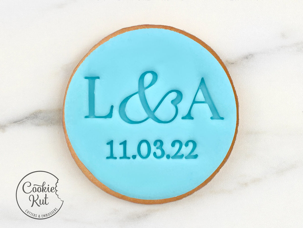 CUSTOM Wedding Initials & Date With Wreath - Fondant Biscuit Reverse E ...